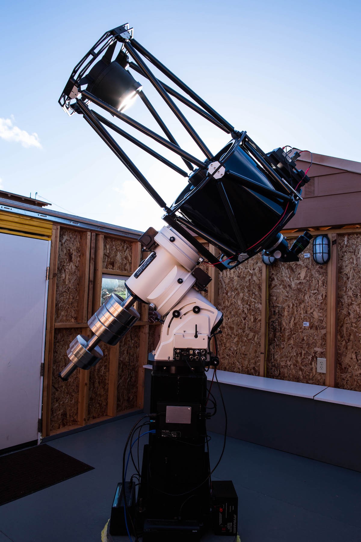 16" Astro-Tech Ritchey-Chretien Astrograph | Astromart